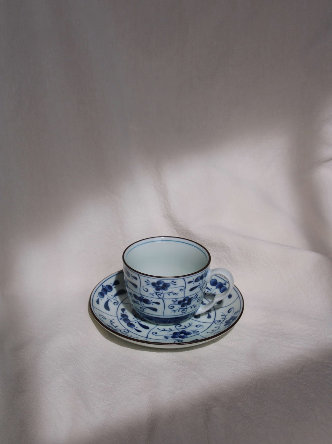 Sienna Cup and Saucer – Hand-Painted Indigo Porcelain Tea Set – Mimo ...